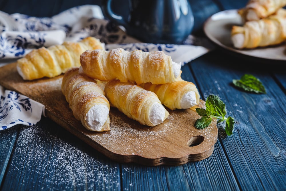 6 Cream Horn Filling Ideas for Pastry Chefs
